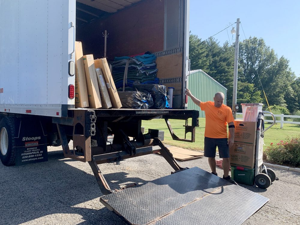 Universal Moving Solutions – Call (618) 942-2994 for a free, no ...